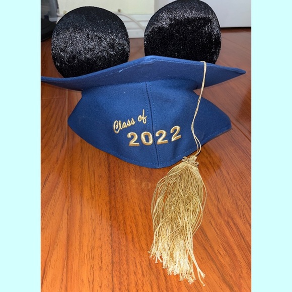 Disney | Accessories | Exclusive Disney Class Of 222 Ears Grad Cap ...